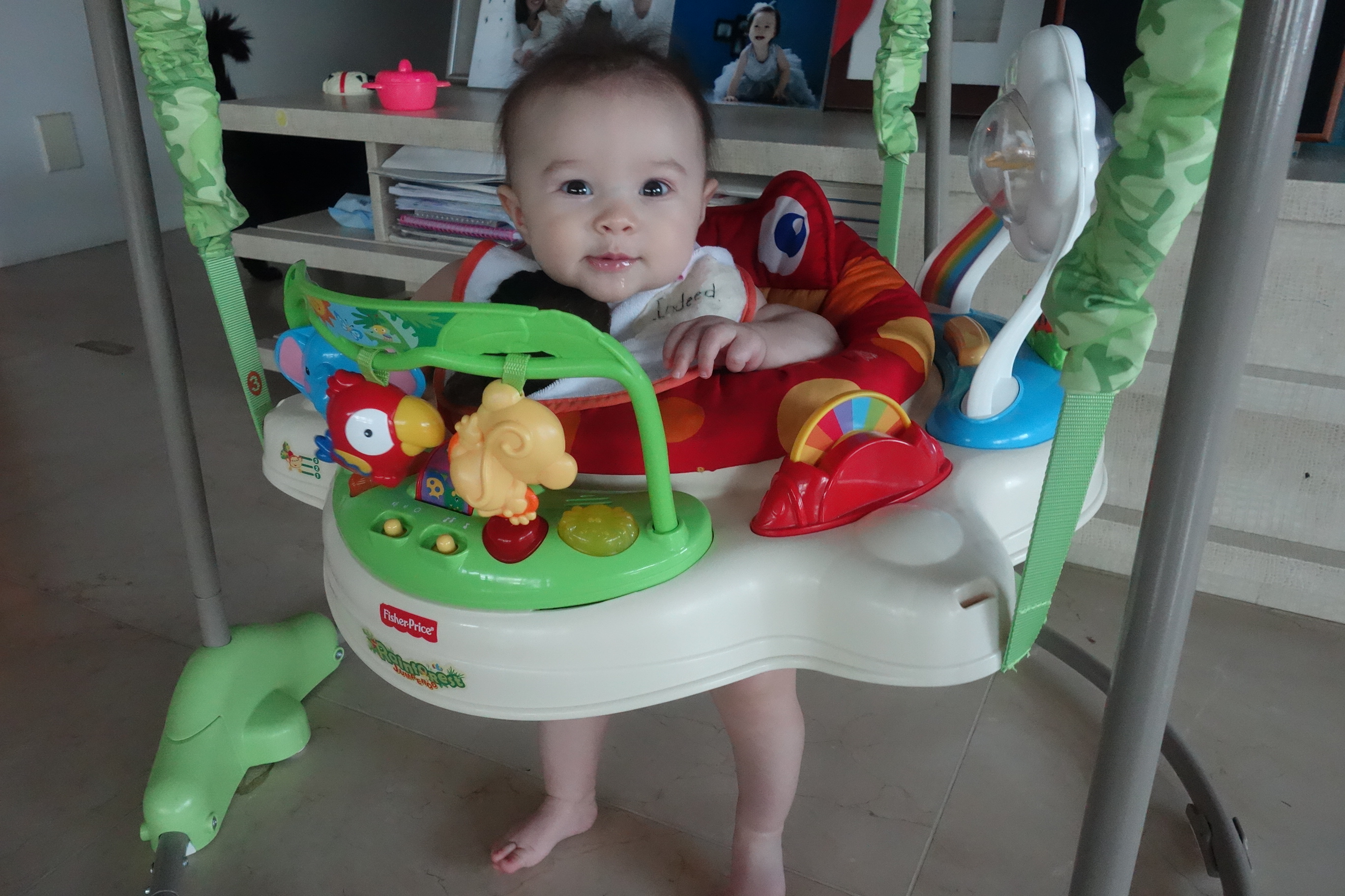 Jumperoo – I'm So Luna Lee